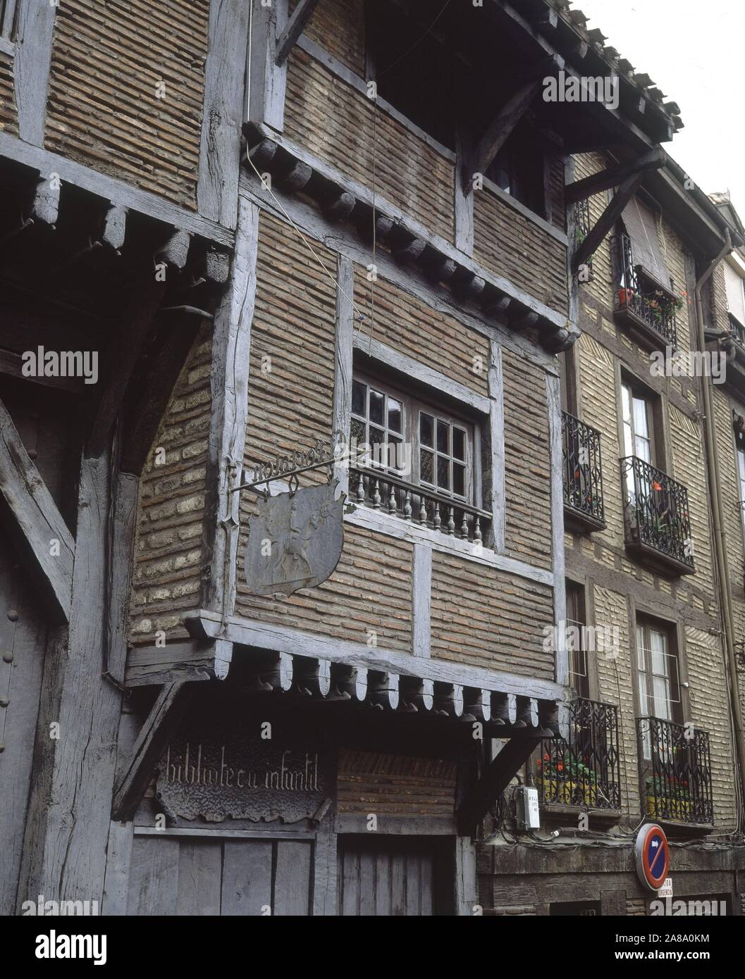 Portalon hi-res stock photography and images - Alamy