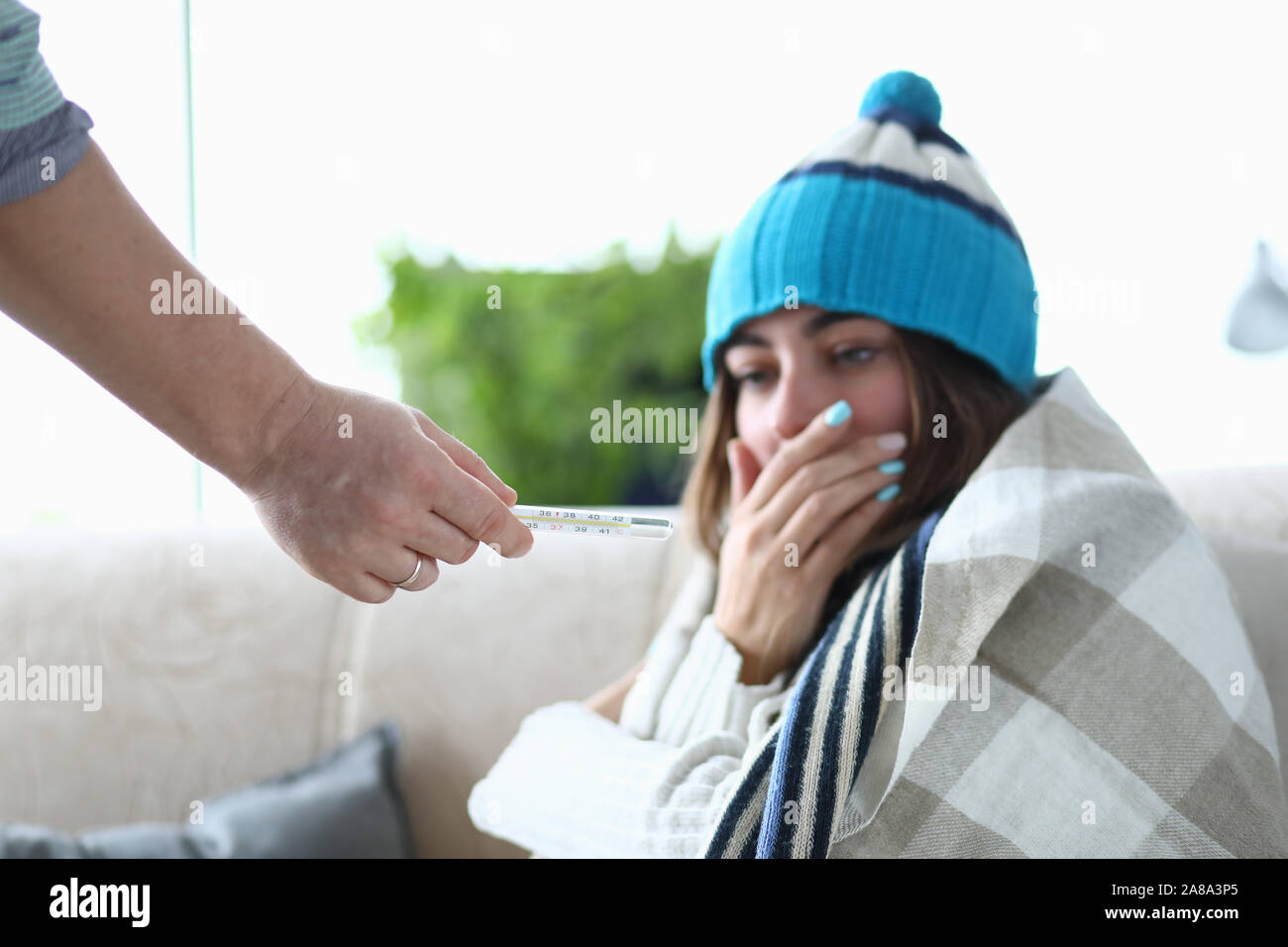 Man giving man helping hand hi-res stock photography and images - Alamy