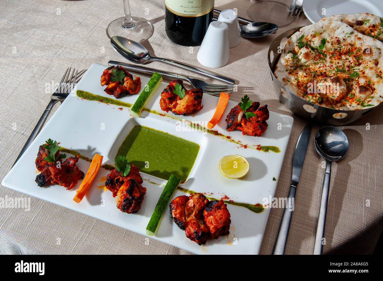 Tandoori chicken india hi-res stock photography and images - Alamy