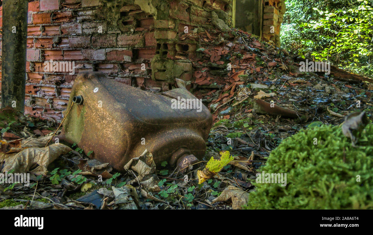 Building Debris High Resolution Stock Photography and Images - Alamy