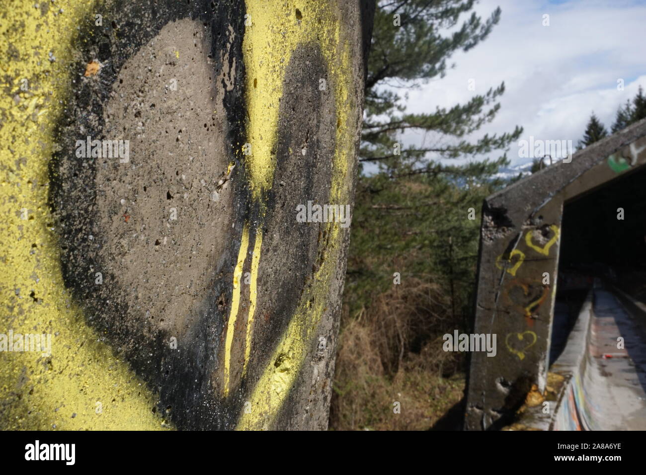 Bob slide hi-res stock photography and images - Alamy