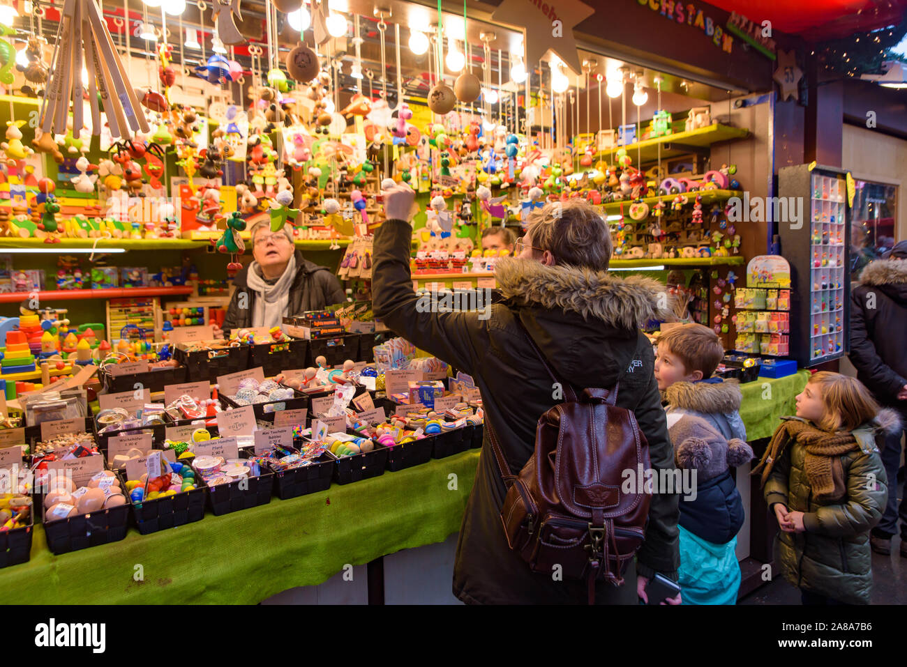 Celebration market stalls hi-res stock photography and images - Alamy
