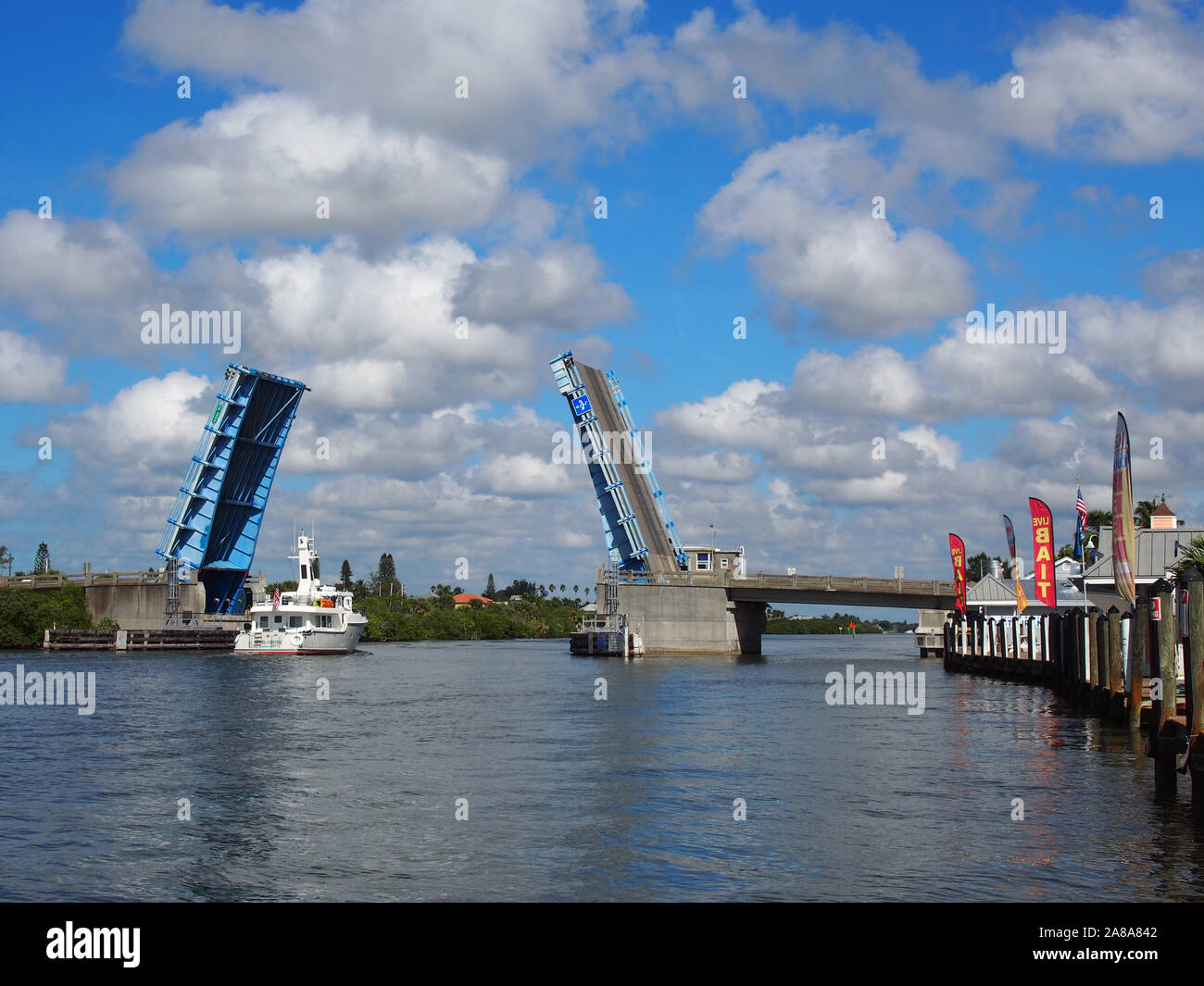 Albee Road Drawbridge along the Intracoastal Waterway in Southwest ...