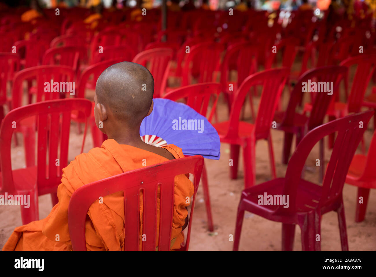 Monk fan hi-res stock photography and images - Alamy