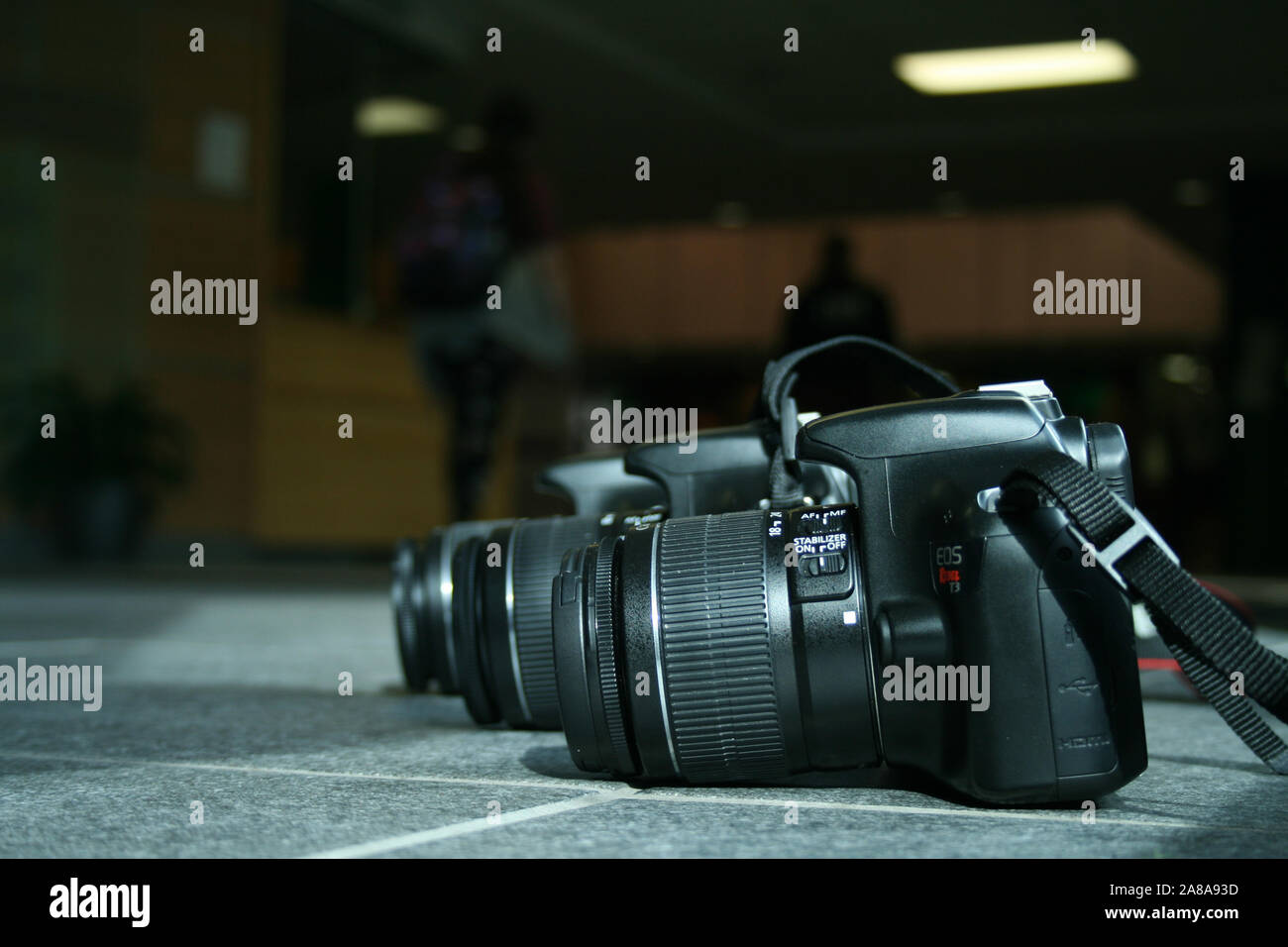 Shoot with a canon hi-res stock photography and images - Alamy