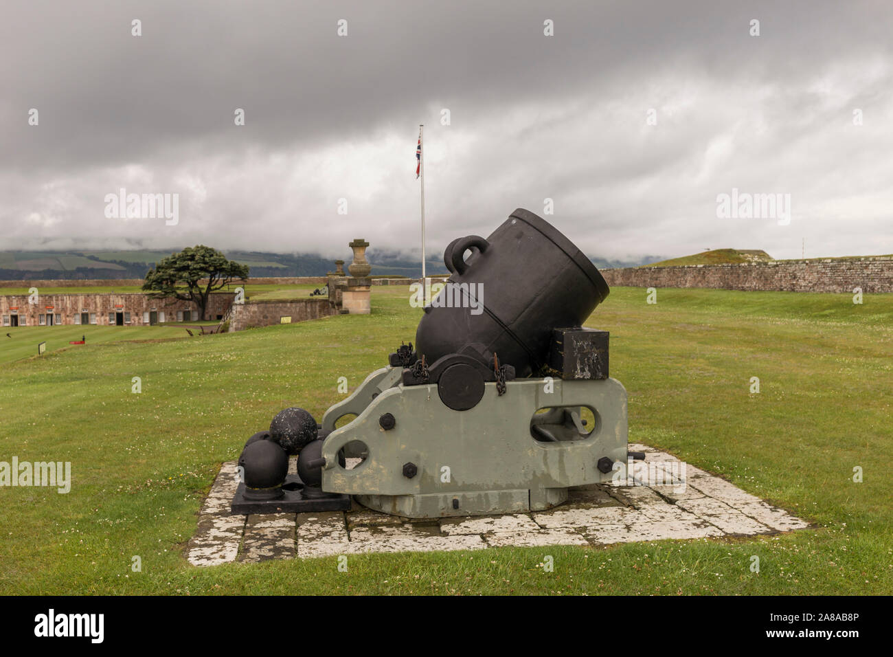 Fort George - Historic 18th Century Military Fortress near Inverness ...