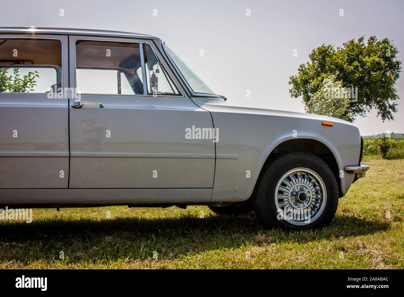 A vintage sedan Stock Photo - Alamy