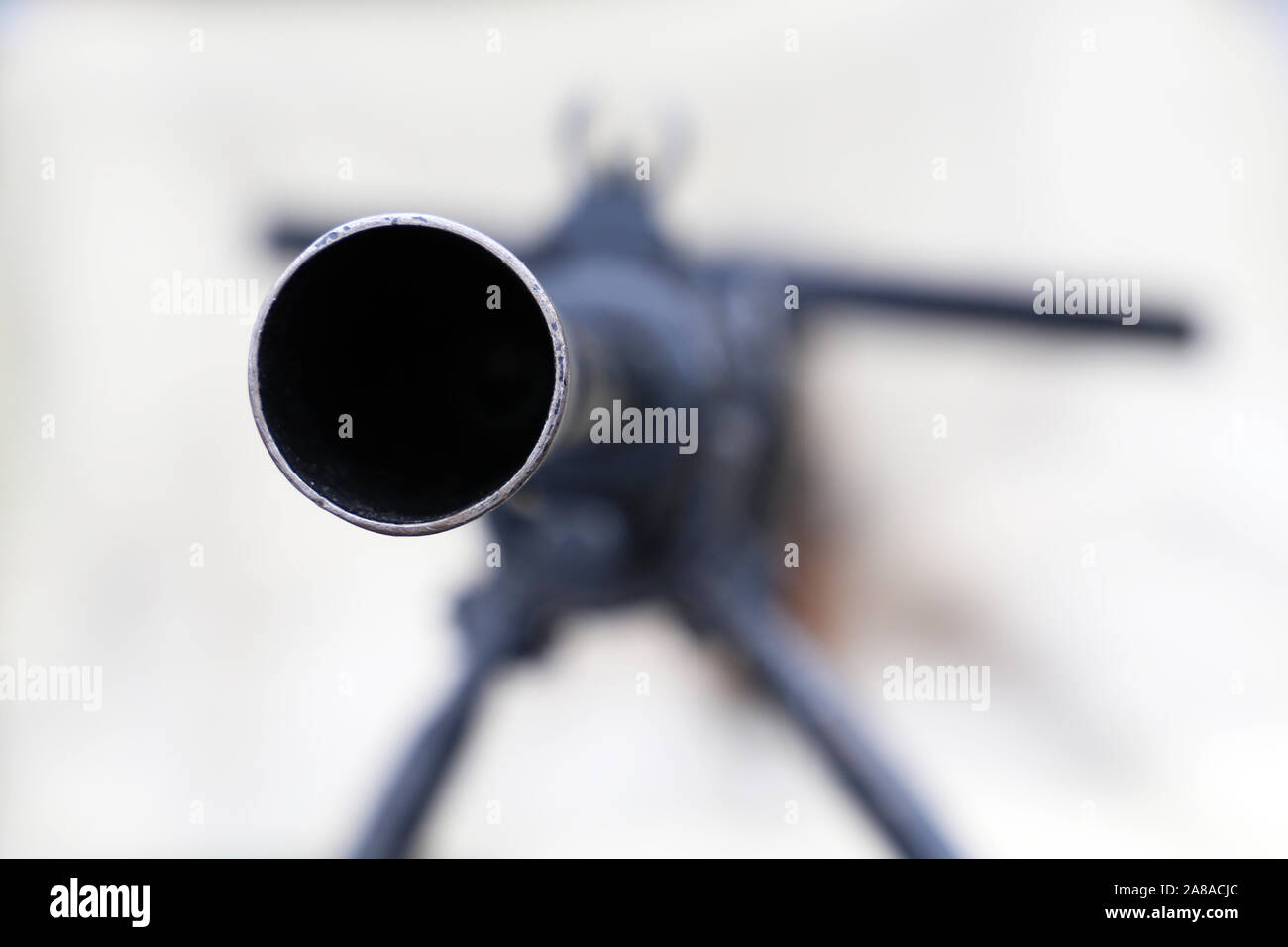 Machine gun barrel hi-res stock photography and images - Alamy