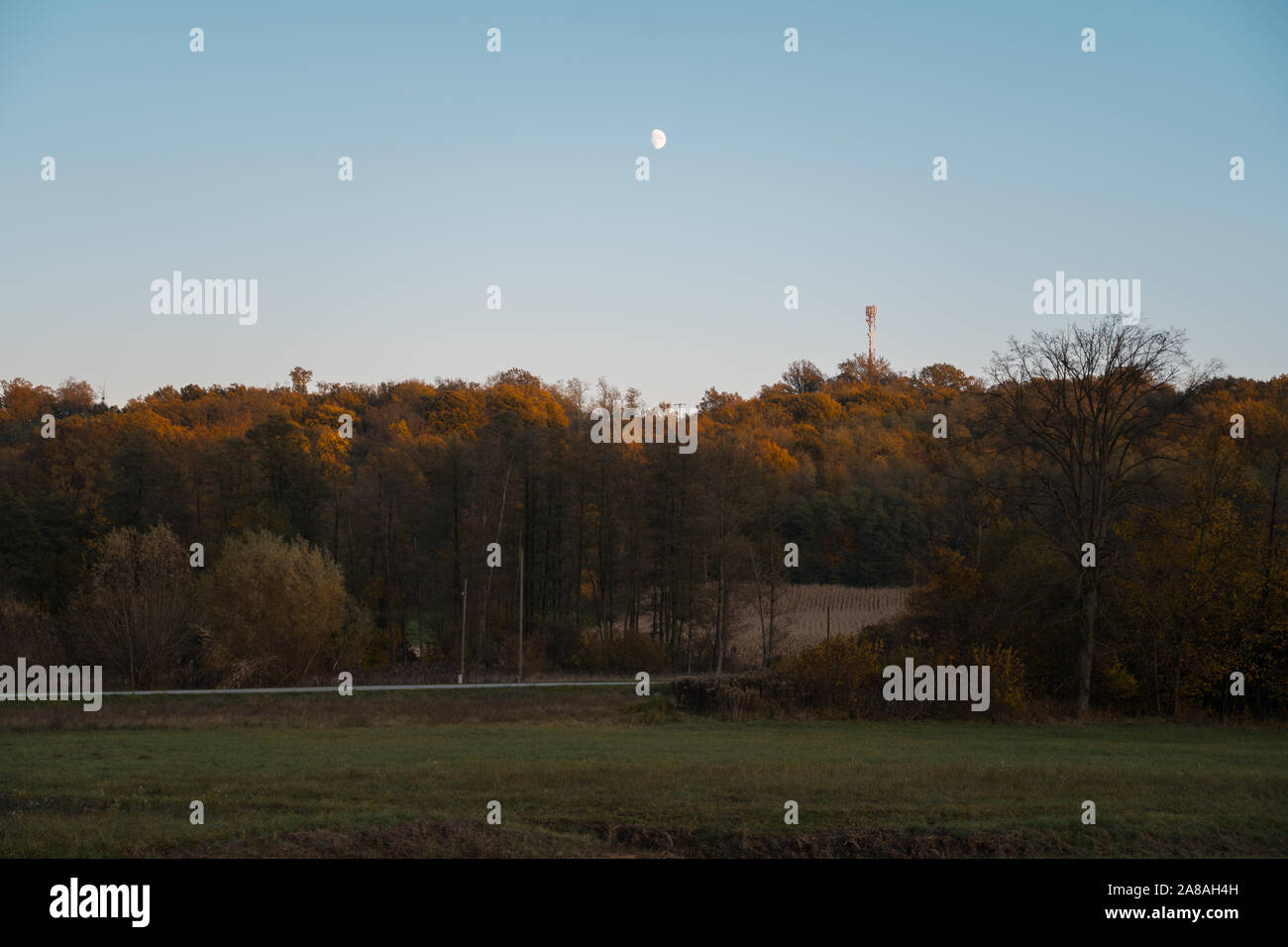 Day moon hi-res stock photography and images - Alamy