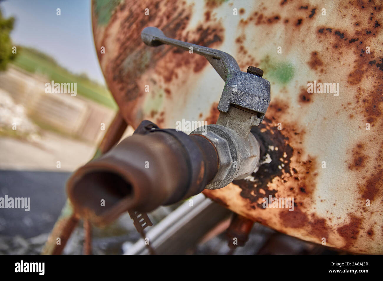 Faucet corrosion hi-res stock photography and images - Alamy