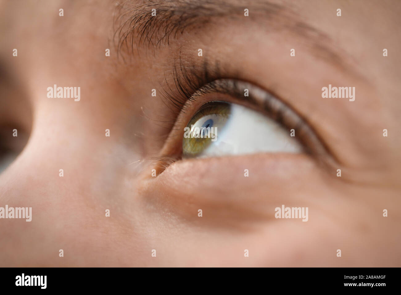 Eye reflection building hi-res stock photography and images - Alamy