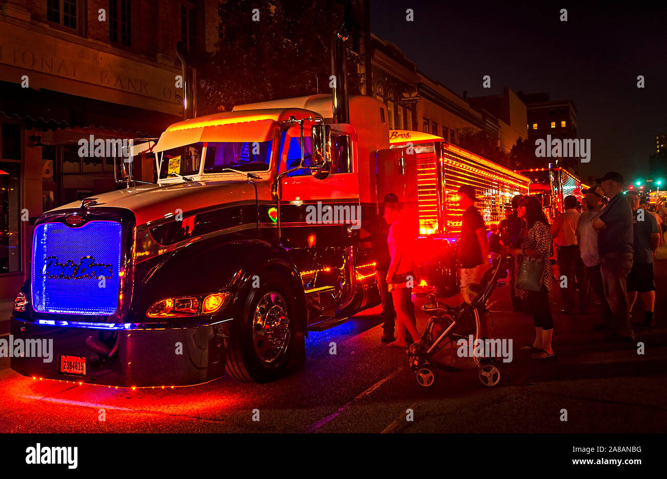 Tractor trailer rigs hi-res stock photography and images - Alamy