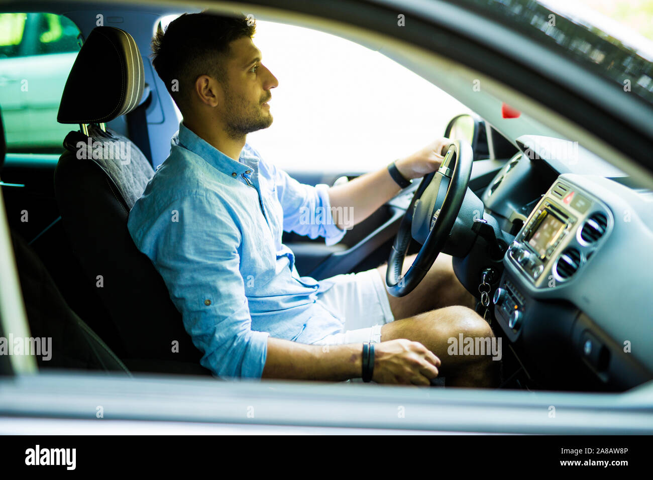 Driving hand on gear shift hi-res stock photography and images - Alamy