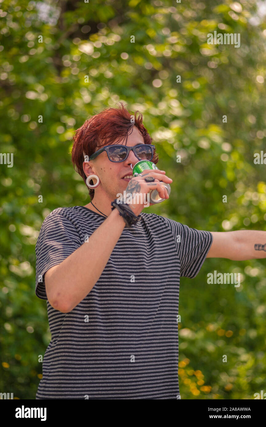 Punk cat hi-res stock photography and images - Alamy