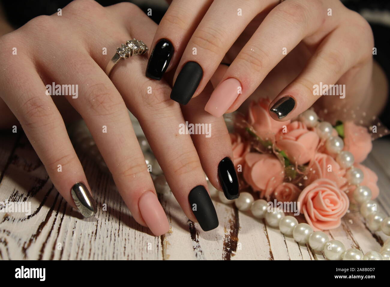 Beautiful hands and nails hi-res stock photography and images - Alamy