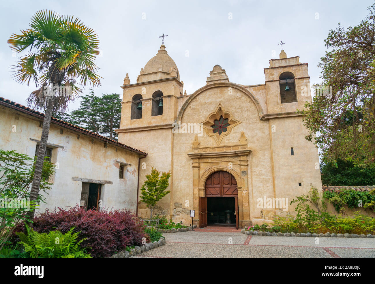 Mission San Carlos Borromeo de Carmelo Stock Photo - Alamy