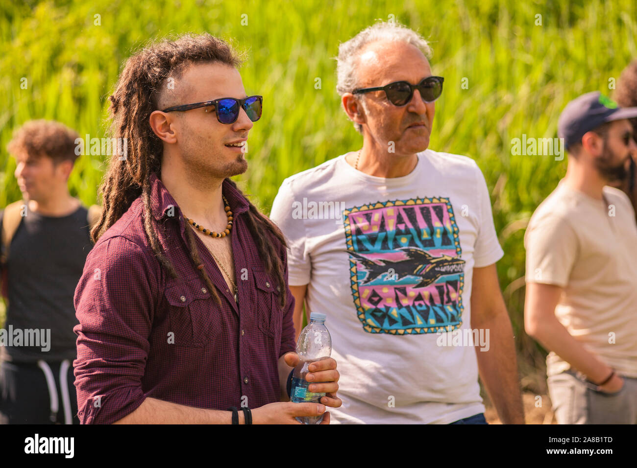 Baby and parent crowd hi-res stock photography and images - Alamy
