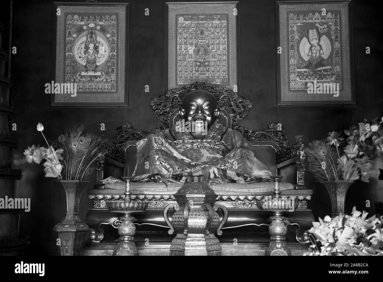 Wallpaper photo of temple Black and White Stock Photos & Images - Alamy