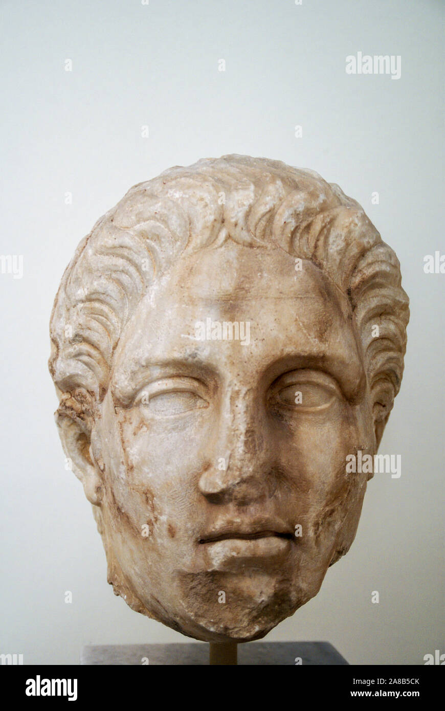Head of a male statue - National Archaeological Museum, Athens, Greece ...