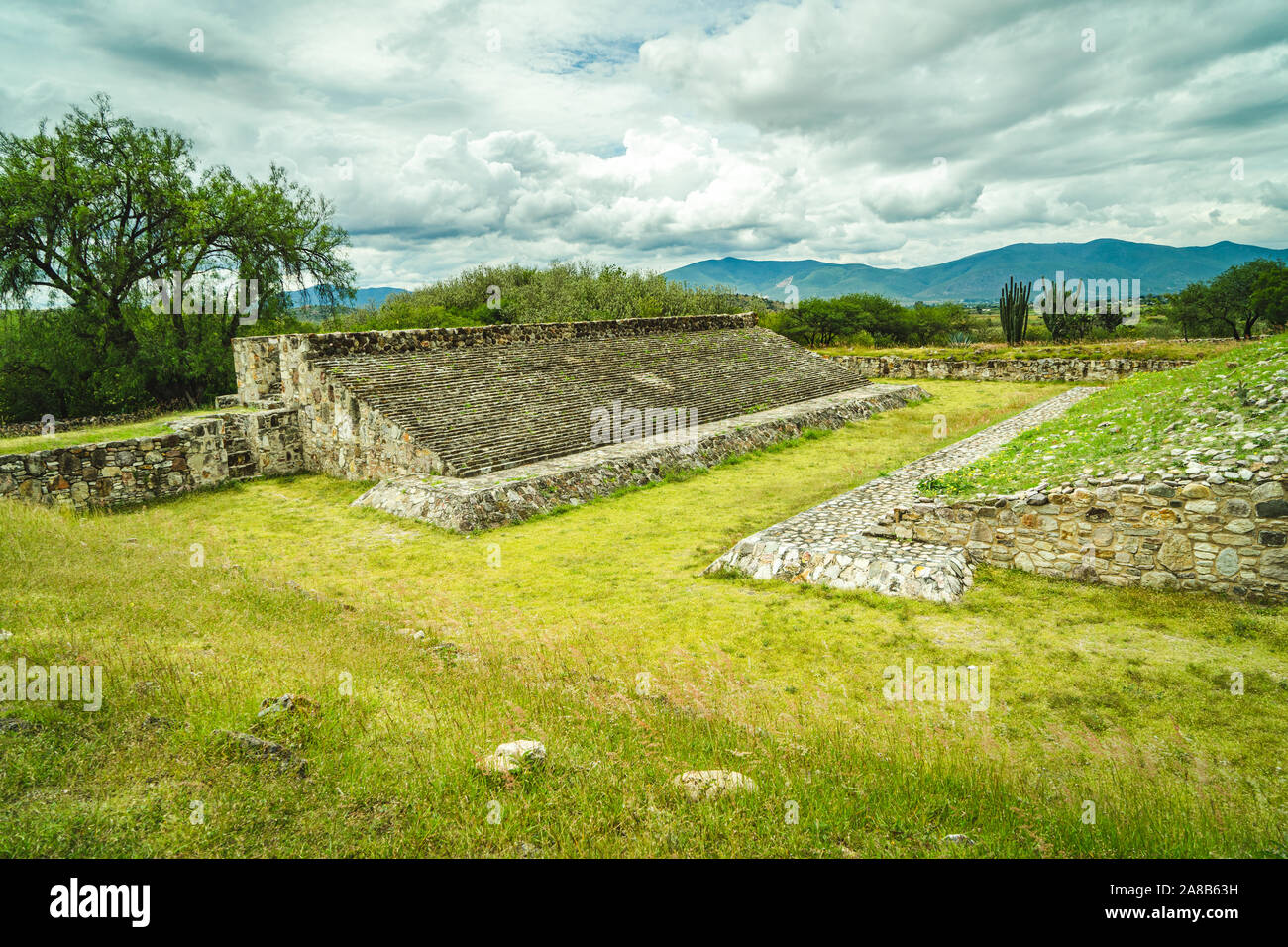 Zapotec ruin hi-res stock photography and images - Alamy