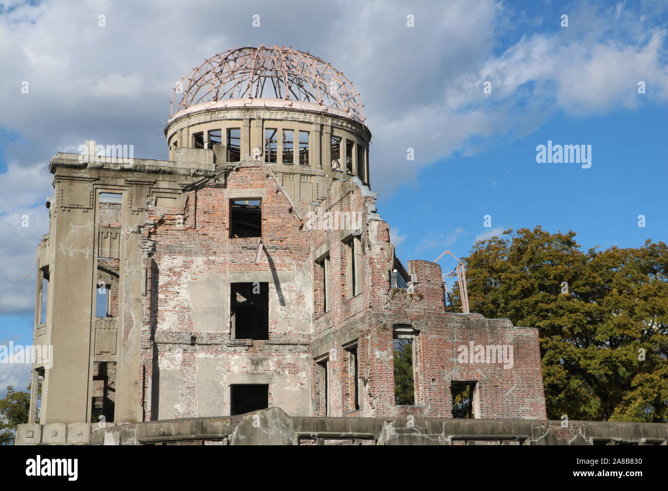 Destruction by bombs hi-res stock photography and images - Alamy