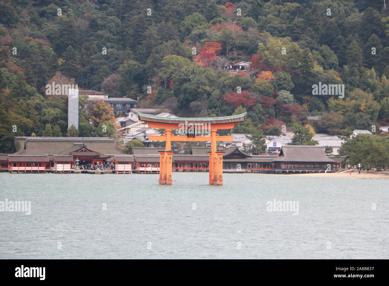 Itsukushima shrine torii gate hi-res stock photography and images - Alamy