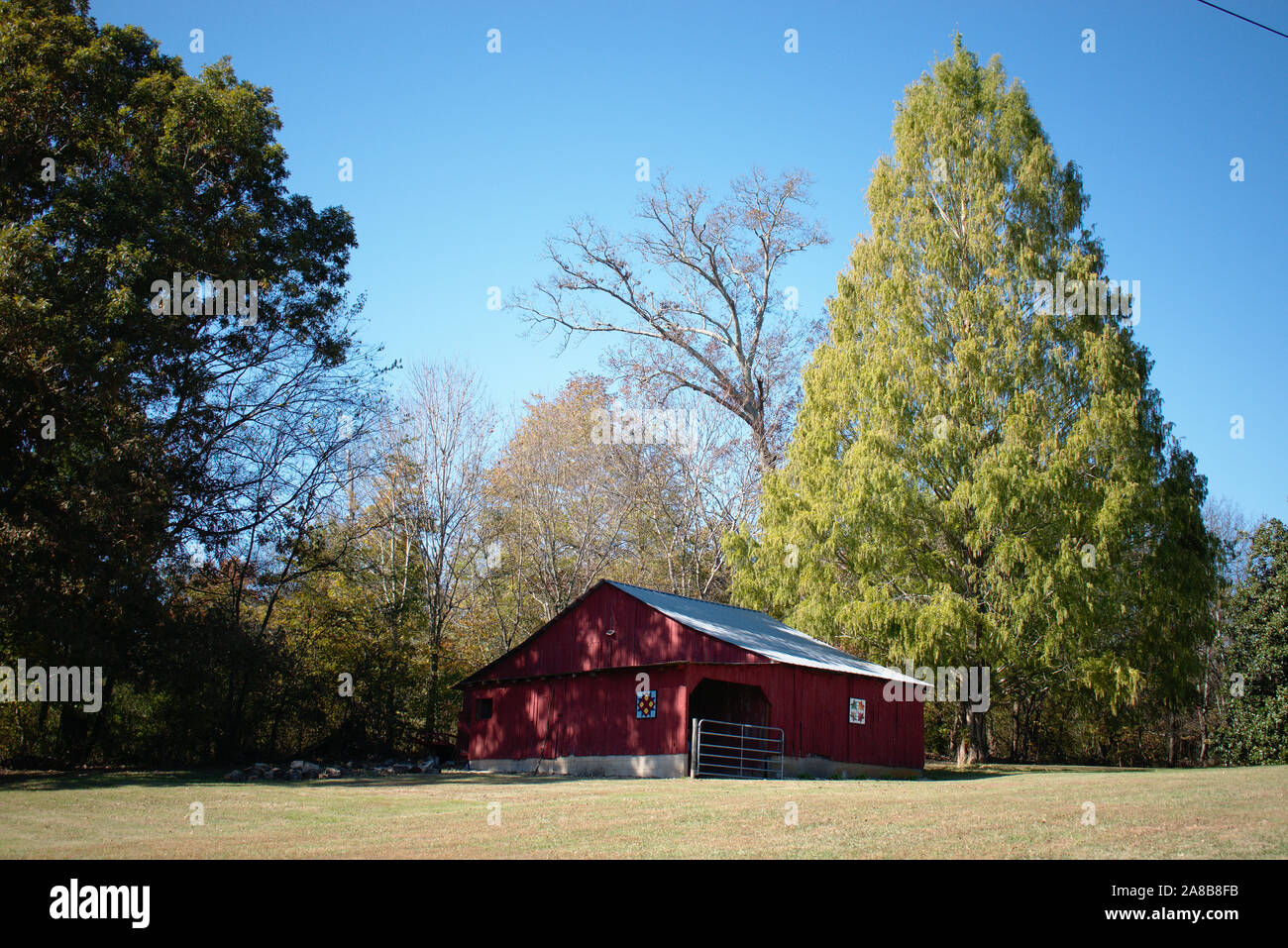 Barn quilt hi-res stock photography and images - Alamy