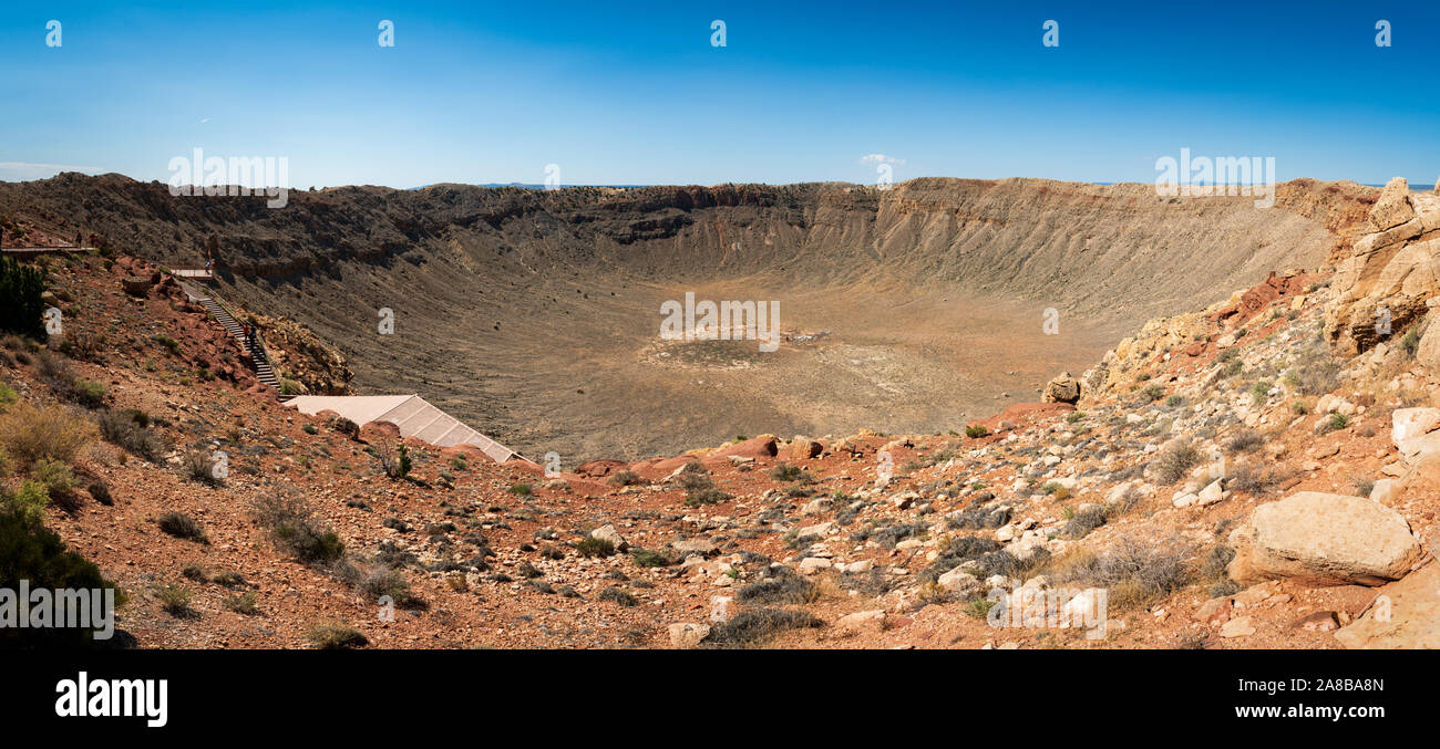 Wide view of the impact zone at Meteor Crater Stock Photo - Alamy