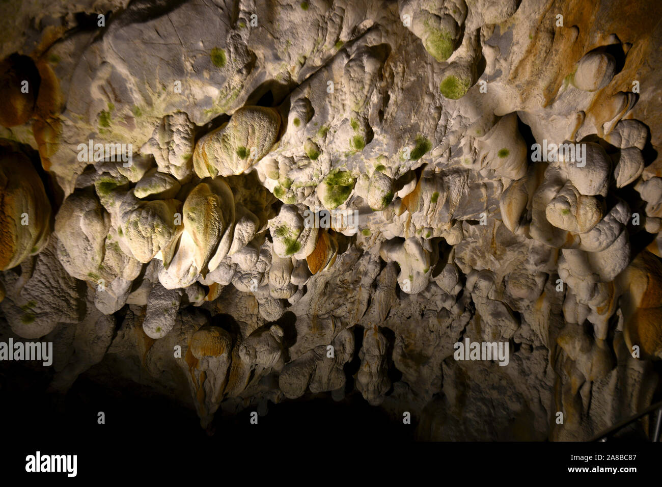 Central cave hi-res stock photography and images - Alamy