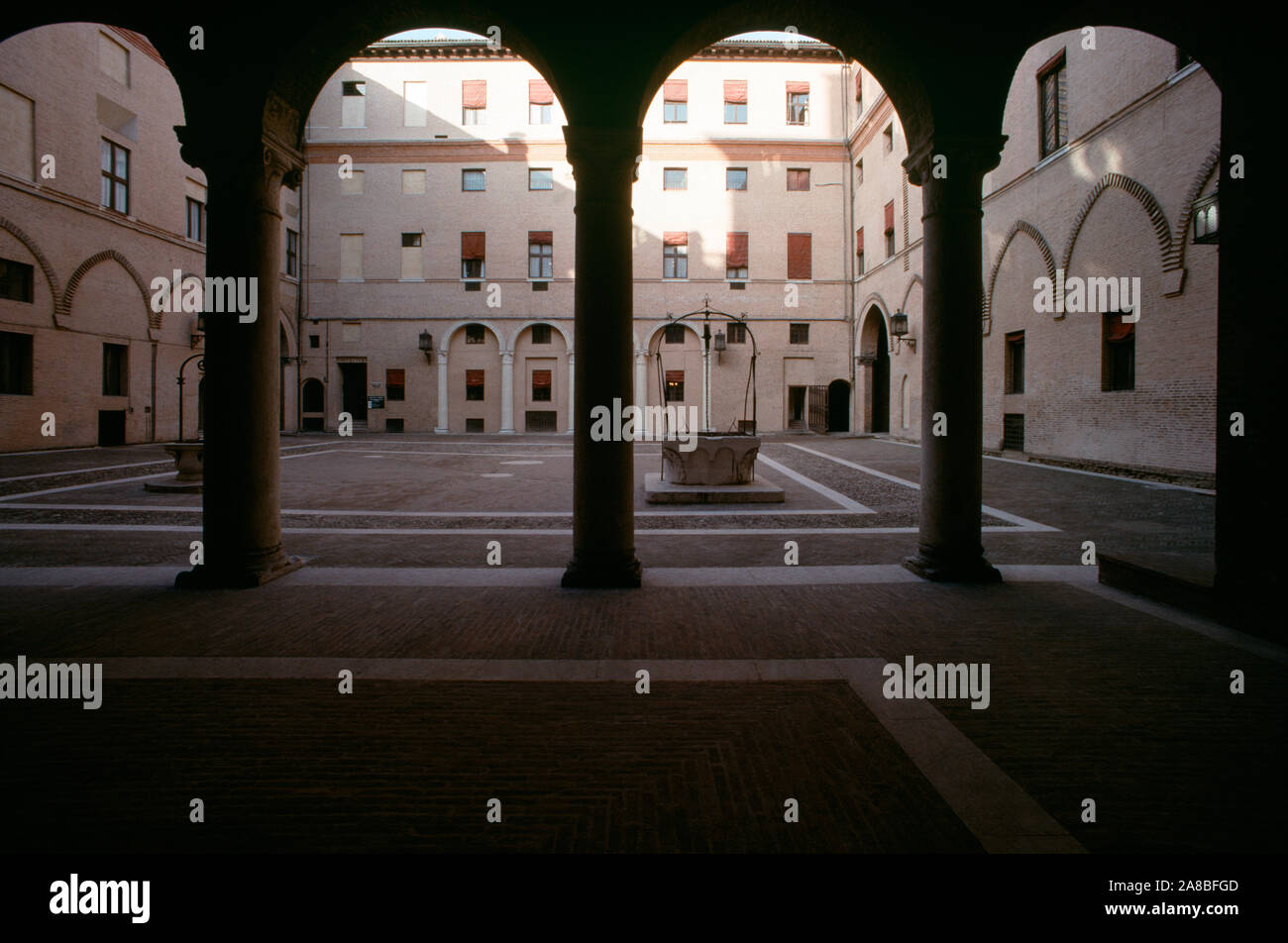 Estense castle ferrara emilia romagna hi-res stock photography and ...