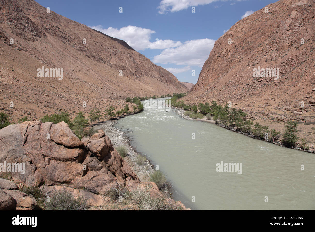 Landscapes of Mongolia, Hovd river Stock Photo - Alamy