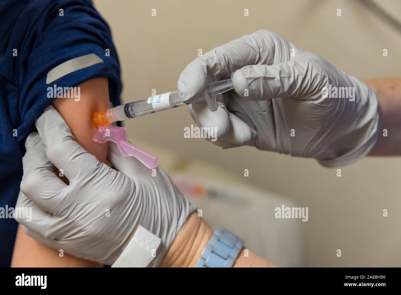 Nurse giving boy injection hi-res stock photography and images - Alamy