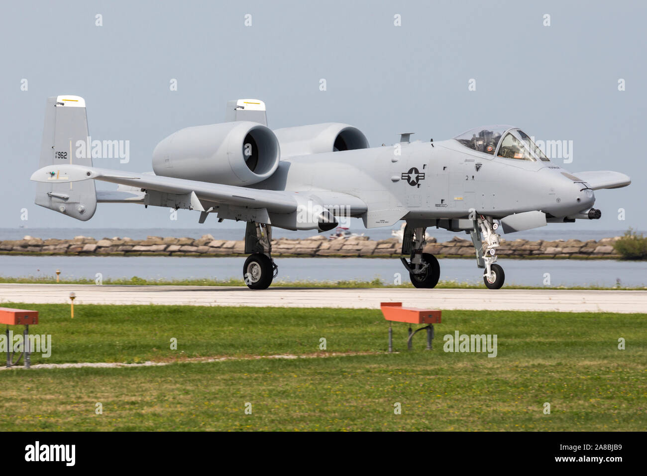 A United States Air Force A-10 Thunderbolt II 'Warthog' performs a demo ...