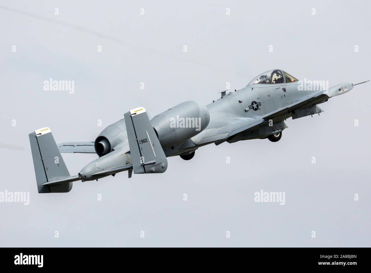 A United States Air Force A-10 Thunderbolt II 'Warthog' performs a demo ...