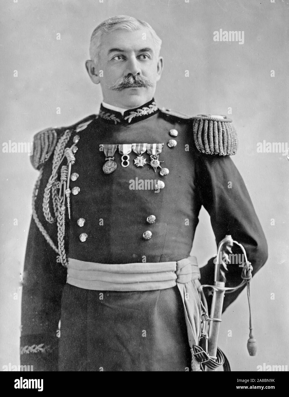 Gen thomas Black and White Stock Photos & Images - Alamy