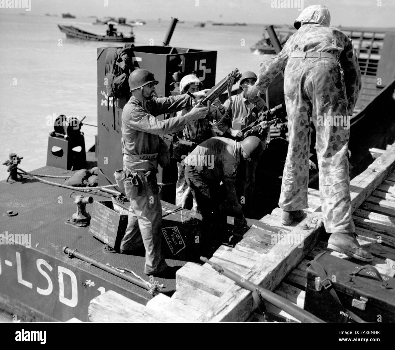 Marines and supplies Black and White Stock Photos & Images - Alamy