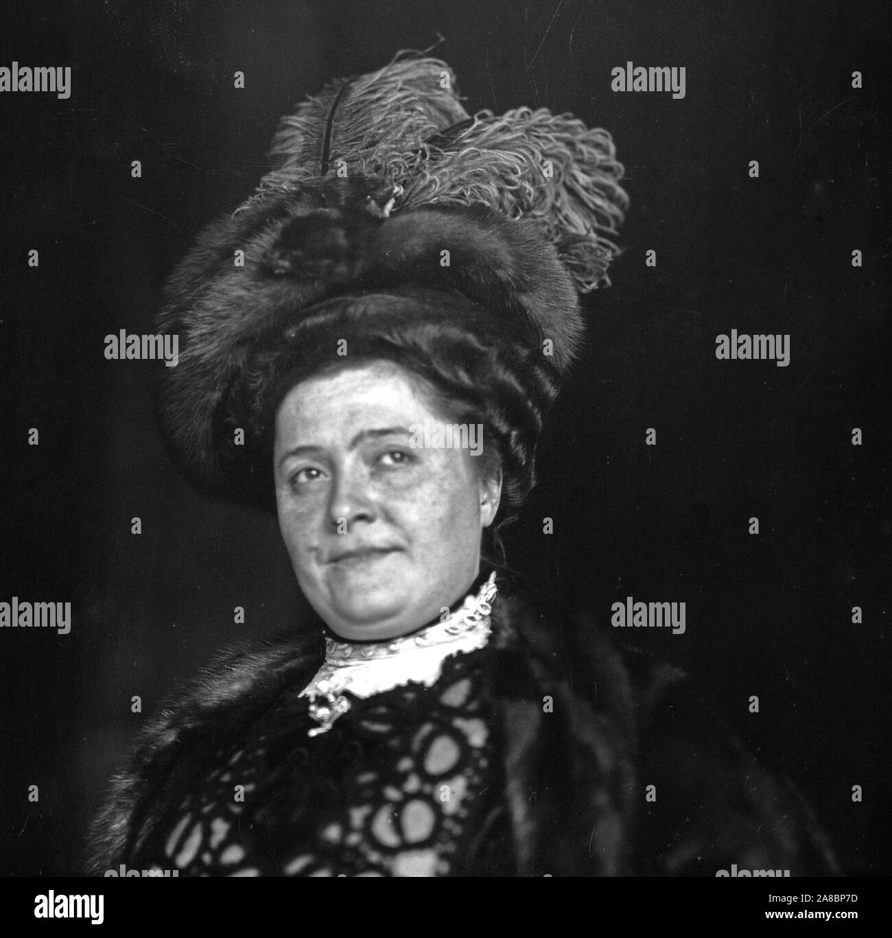 Early 1900s singer Black and White Stock Photos & Images - Alamy