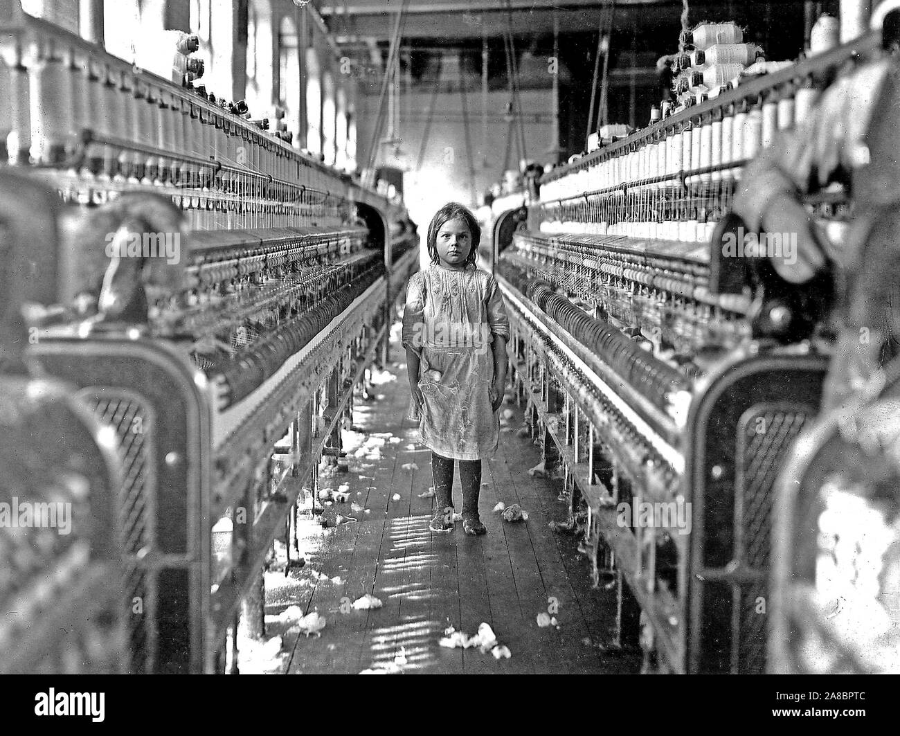 Textile workers 1900s hi-res stock photography and images - Alamy