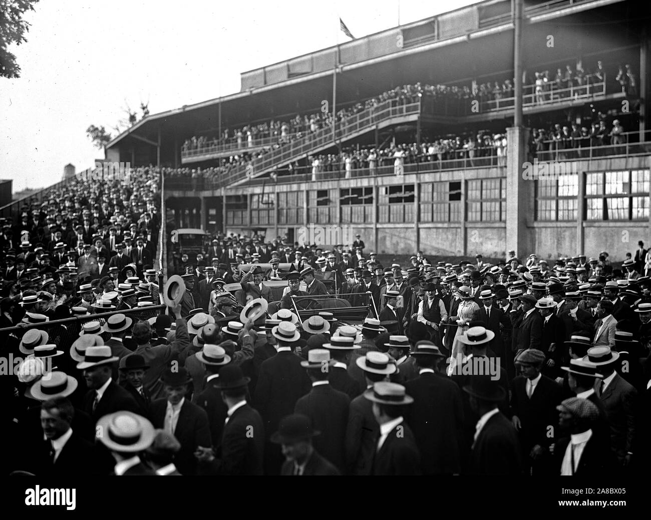 Baseball stadium crowd Black and White Stock Photos & Images - Alamy