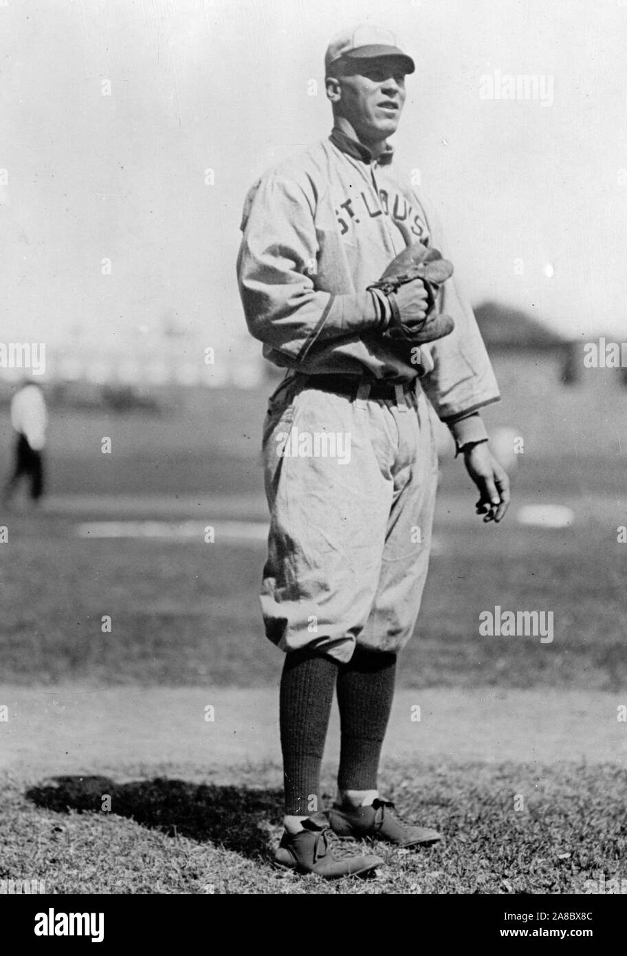 Baseball player 1910s hi-res stock photography and images - Alamy