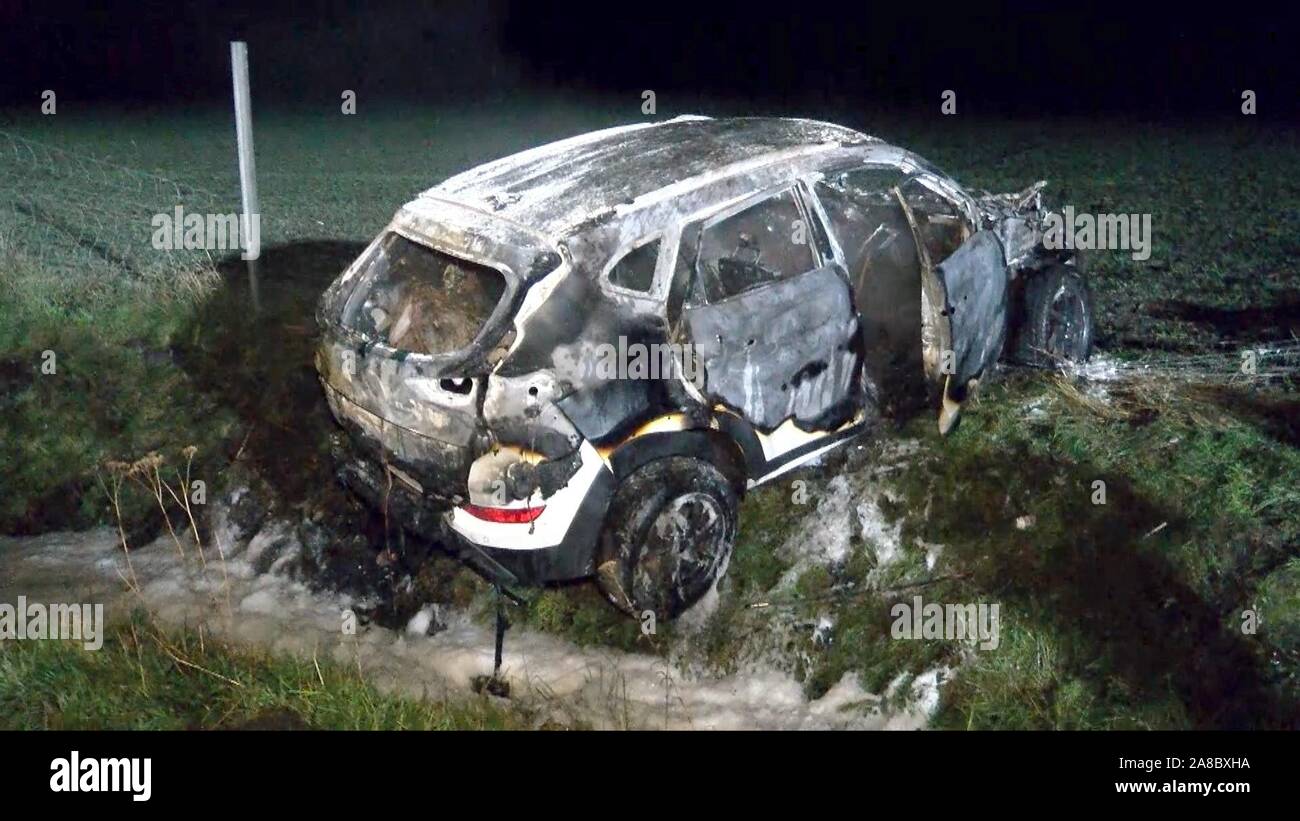 Burnt out suv hi-res stock photography and images - Alamy