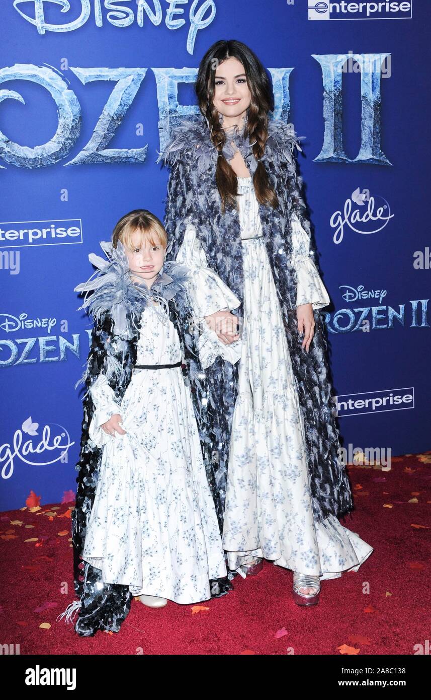 Los Angeles, CA. 7th Nov, 2019. Gracie Teefey, Selena Gomez at arrivals ...