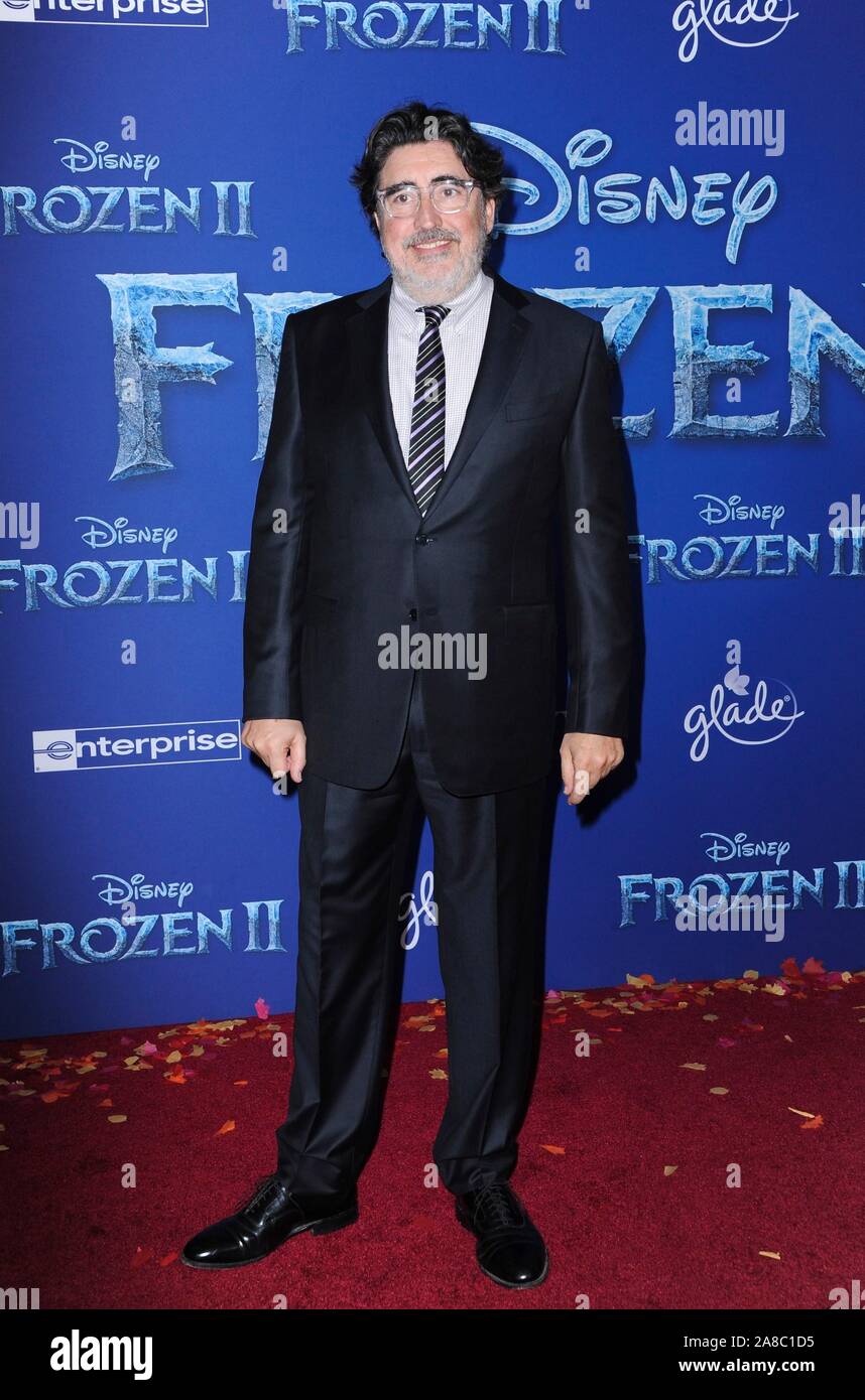 Los Angeles, CA. 7th Nov, 2019. Alfred Molina at arrivals for FROZEN II ...