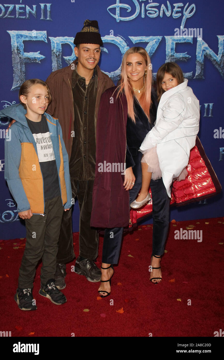 Los Angeles, USA. 07th Nov, 2019. Bronx Wentz, Evan Ross, Ashlee ...