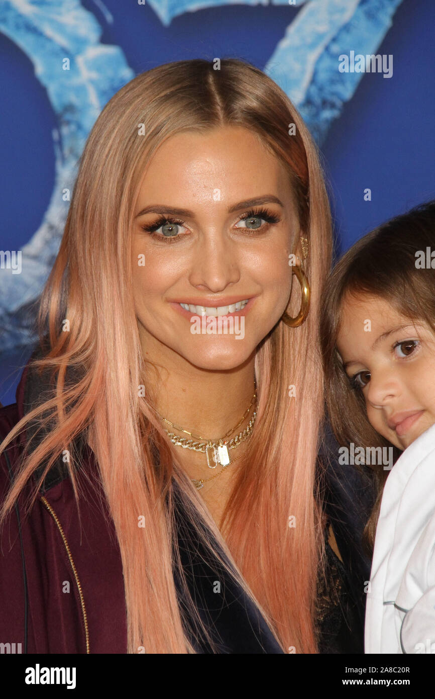 Los Angeles, USA. 07th Nov, 2019. Ashlee Simpson at Disney's "Frozen II ...