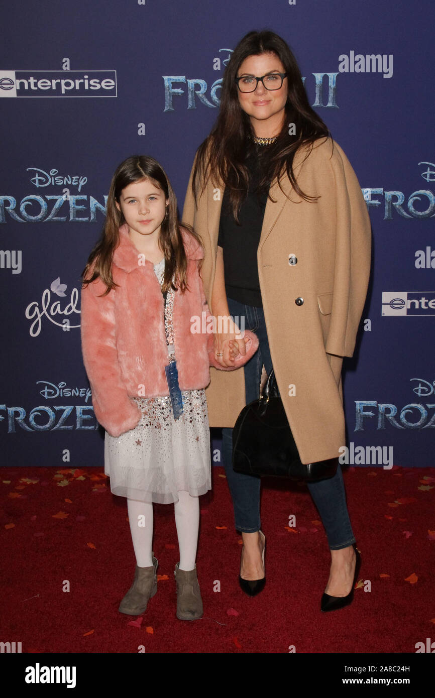 Los Angeles, USA. 07th Nov, 2019. Tiffani Thiessen, Harper Smith at ...