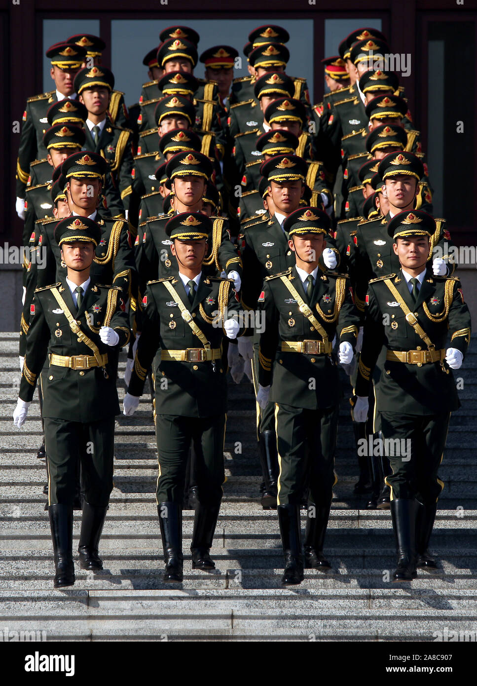 Beijing, China. 08th Nov, 2019. Chinese soldiers perform military honor ...
