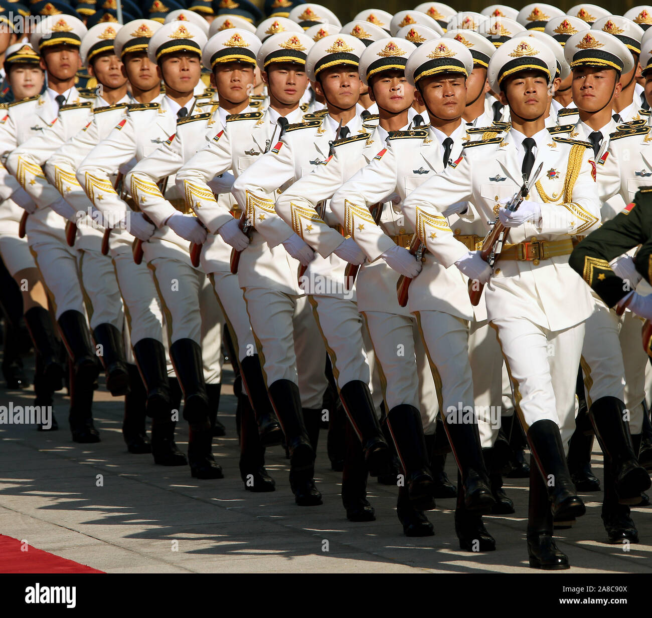 Beijing, China. 08th Nov, 2019. Chinese soldiers perform military honor ...