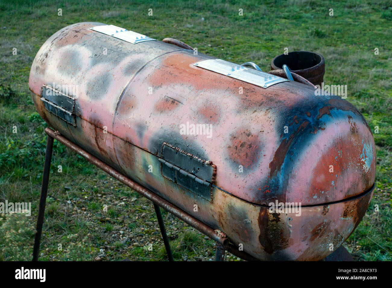 Rusty bbq hi-res stock photography and images - Alamy