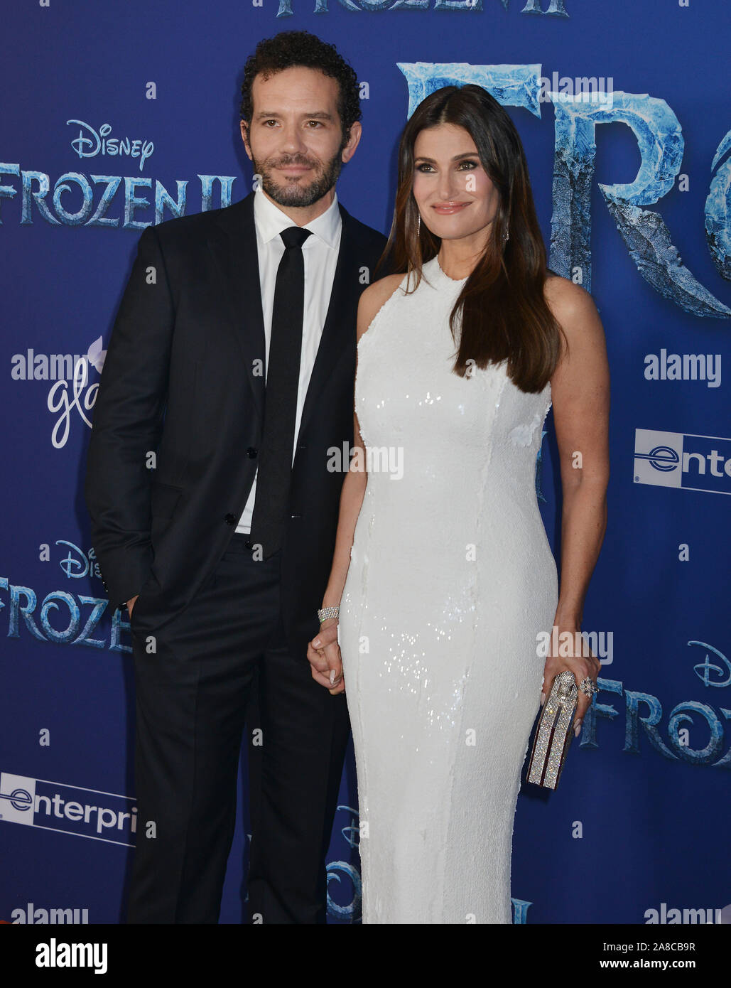 Aaron lohr and idina menzel hi-res stock photography and images - Alamy